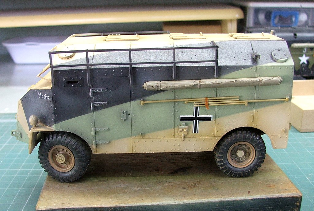 Panzerserra Bunker- Military Scale Models in 1/35 scale: AEC Dorchester ...