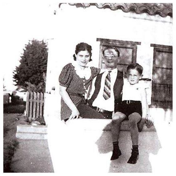 JAMES DEAN: NIÑEZ CON SU FAMILIA. CHILDHOOD