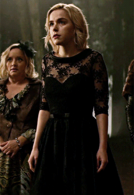 GET THE LOOK | Sabrina Spellman [Chilling Adventures of Sabrina]