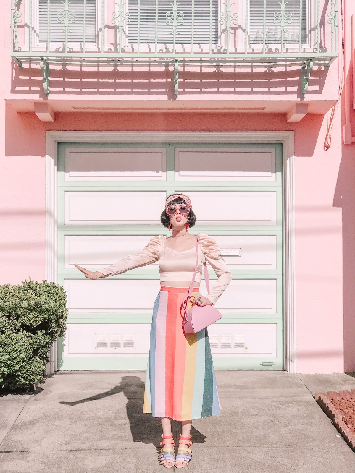 The Pink House - A Fashion Nerd, A Colorful Fashion Blogger in Los Angeles