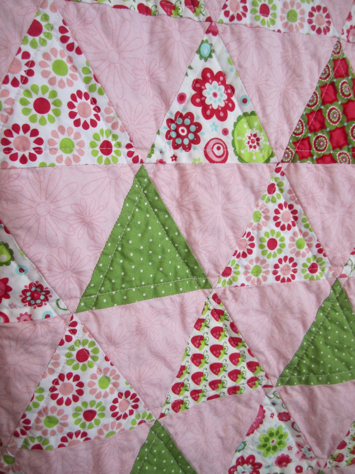 happierthanabirdquilts: Quite Contrary (and Bricks)