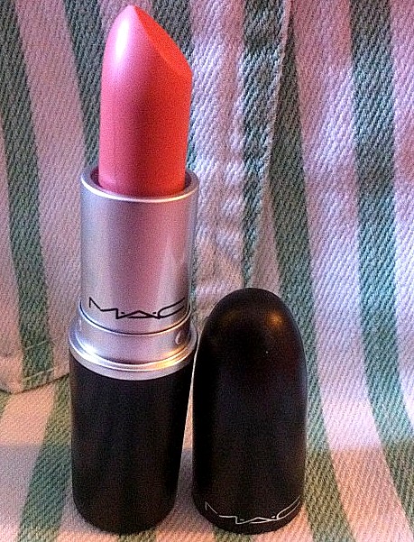 MAC Hue Lipstick ~ LITTLE RED