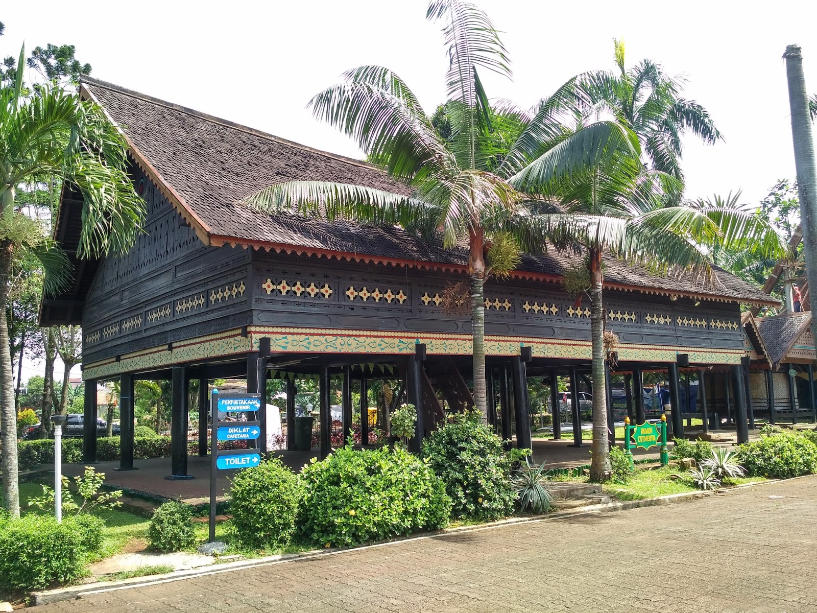 Rumah Adat Aceh | Rumoh Aceh - Tradisi Tradisional