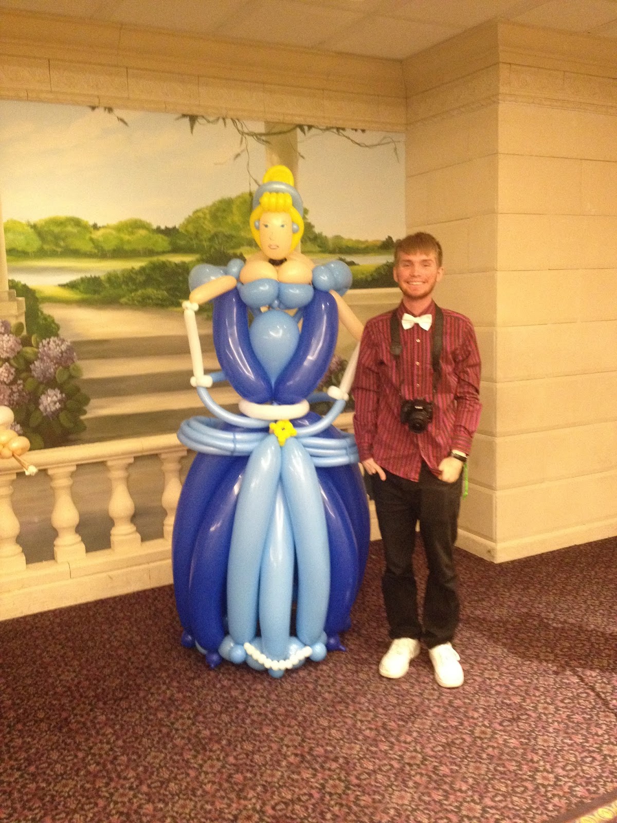 This Guy is Blowing Up Snapchat with Balloons | Snapchat Art Gallery ...