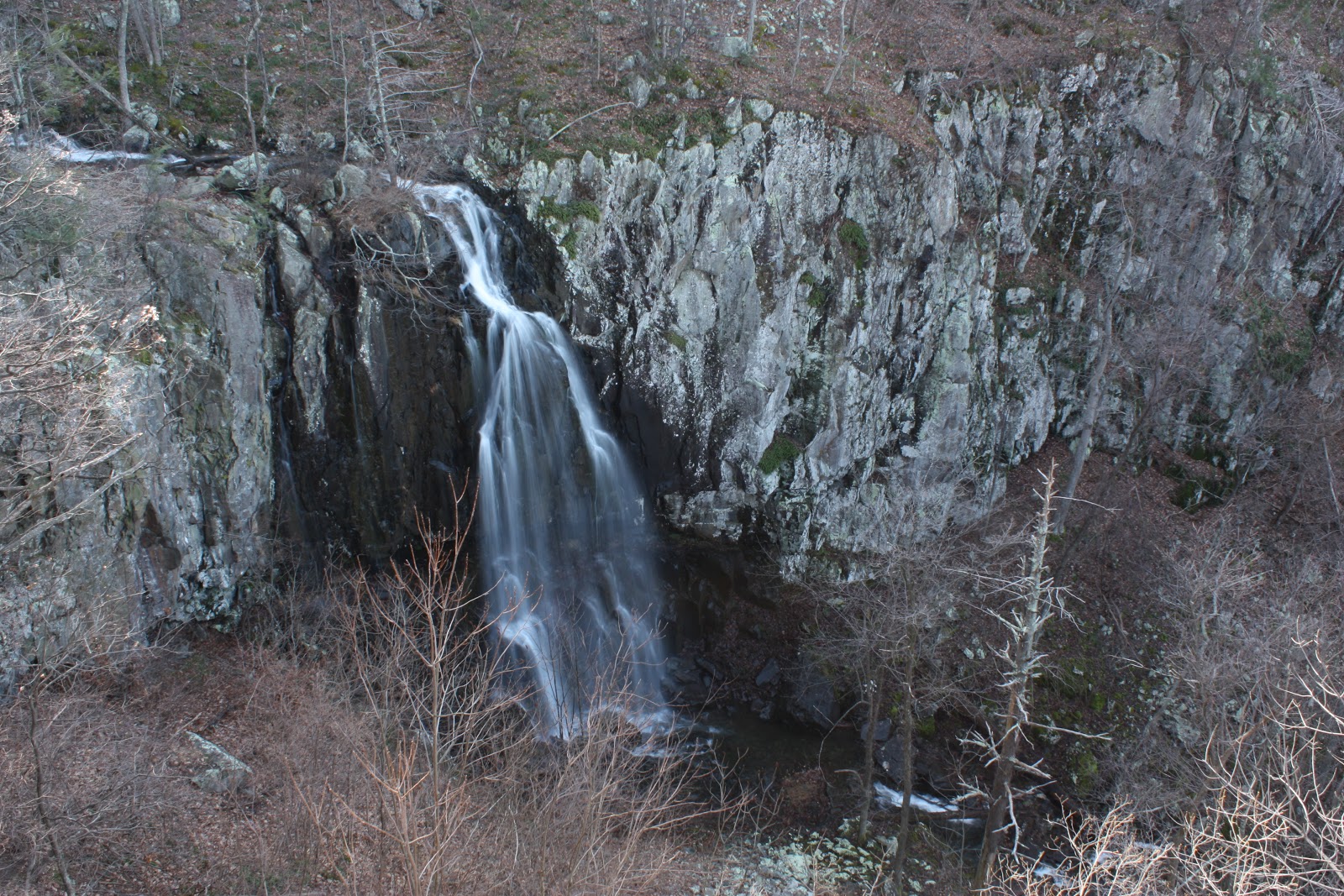 Hiking Shenandoah: Overall Run Falls