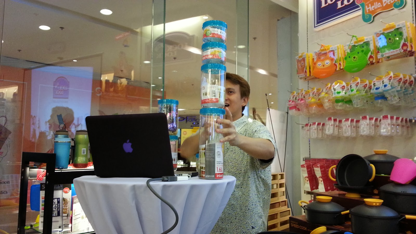 The Philippine Beat: Lock & Lock opens at the new wing of Shangri-la Plaza