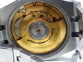 watchopenia: Royal Oak: Bulova Octagon