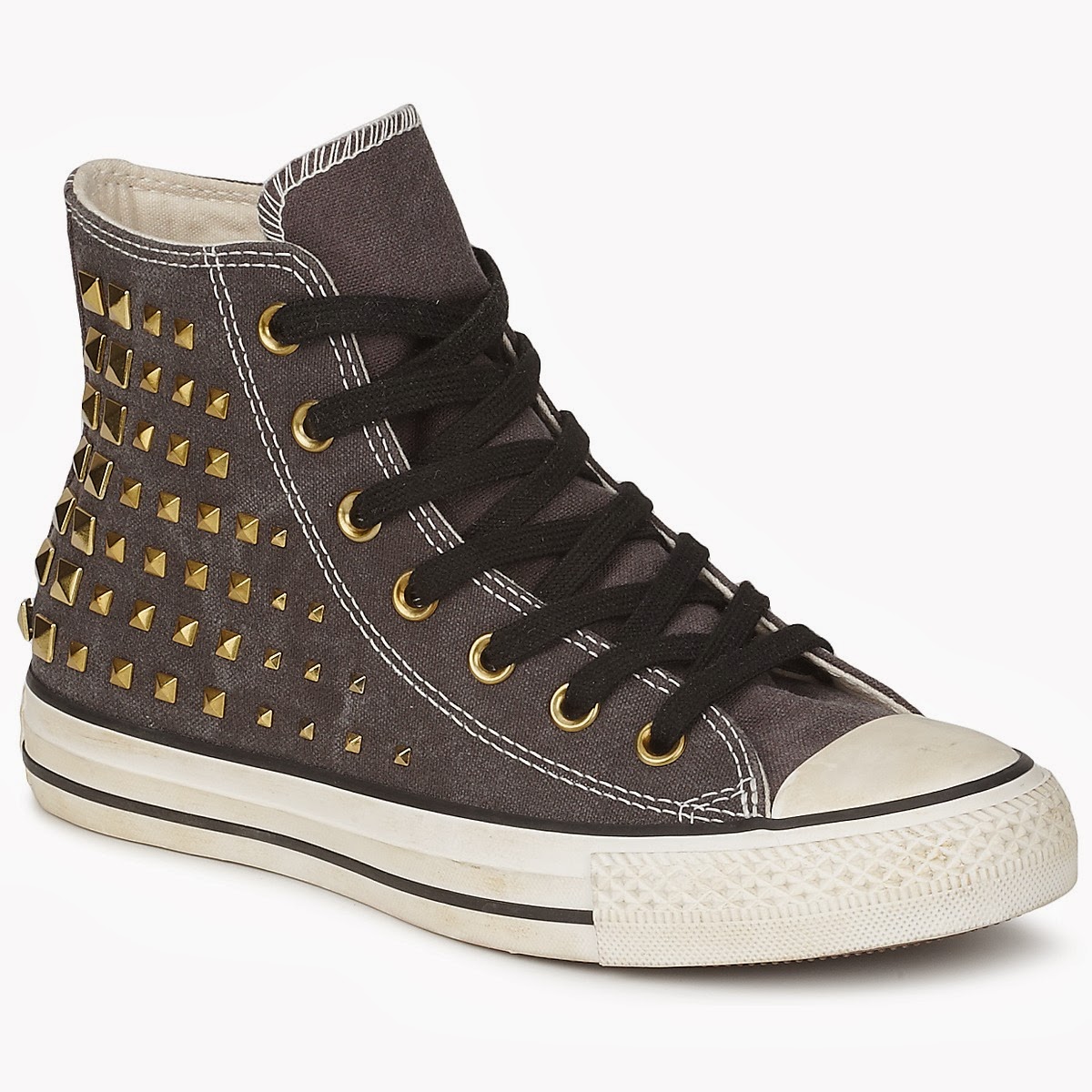 Loca por los tacones: Converse y las tendencias