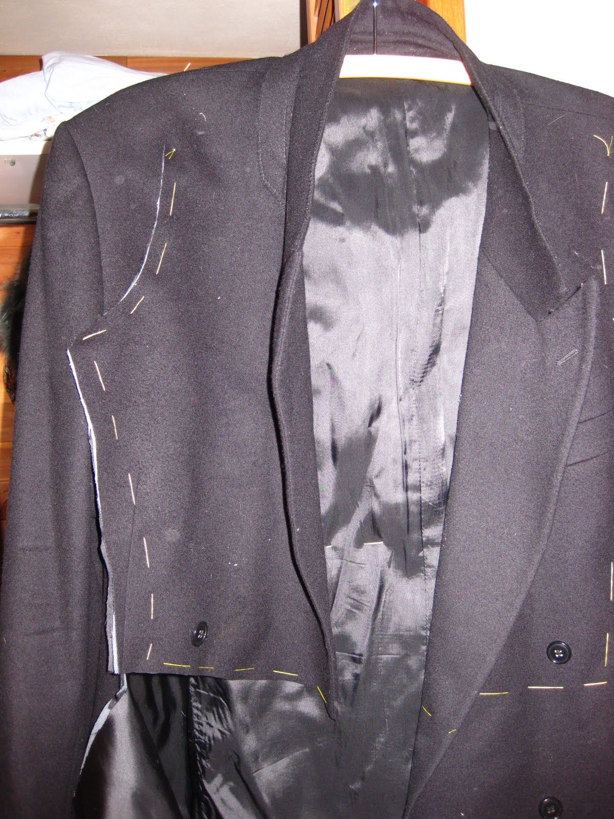 Refashion Co-op: stalled mens jacket cut down