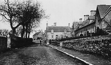 Tour Scotland: Old Photograph Hutton Scotland