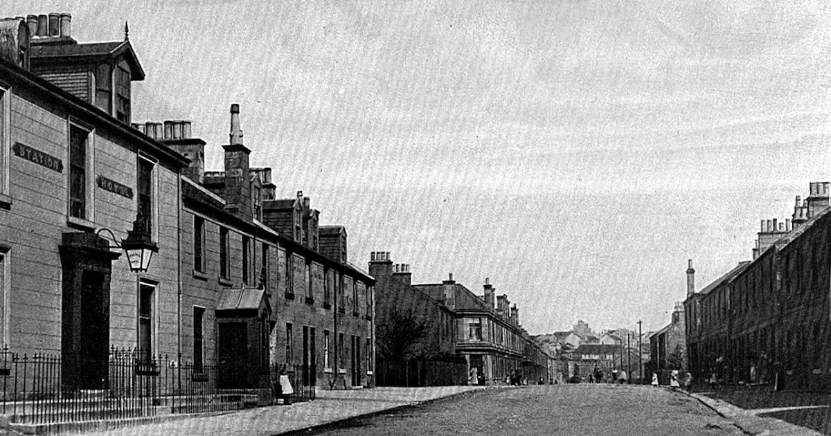 Tour Scotland: Old Travel Blog Photograph Caledonian Road Wishaw Scotland