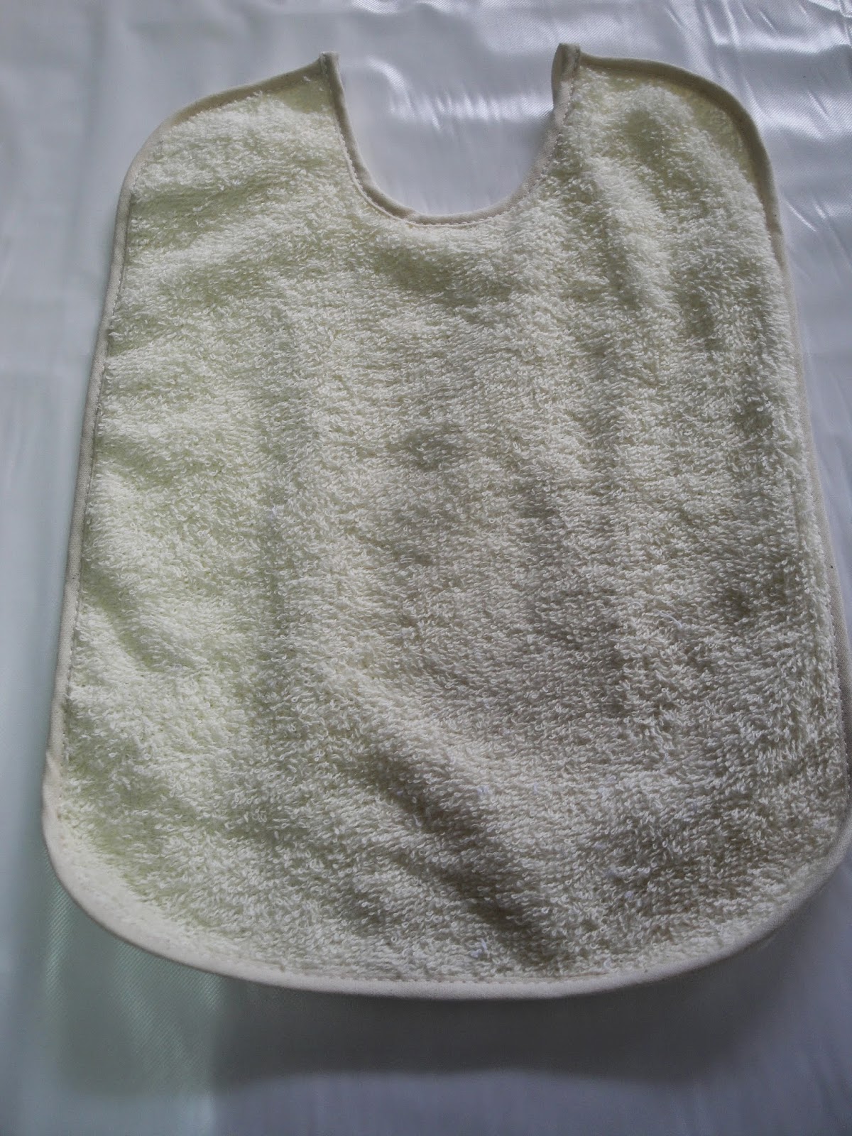 EMPRESA FELPOS BABY: Babetes Simples