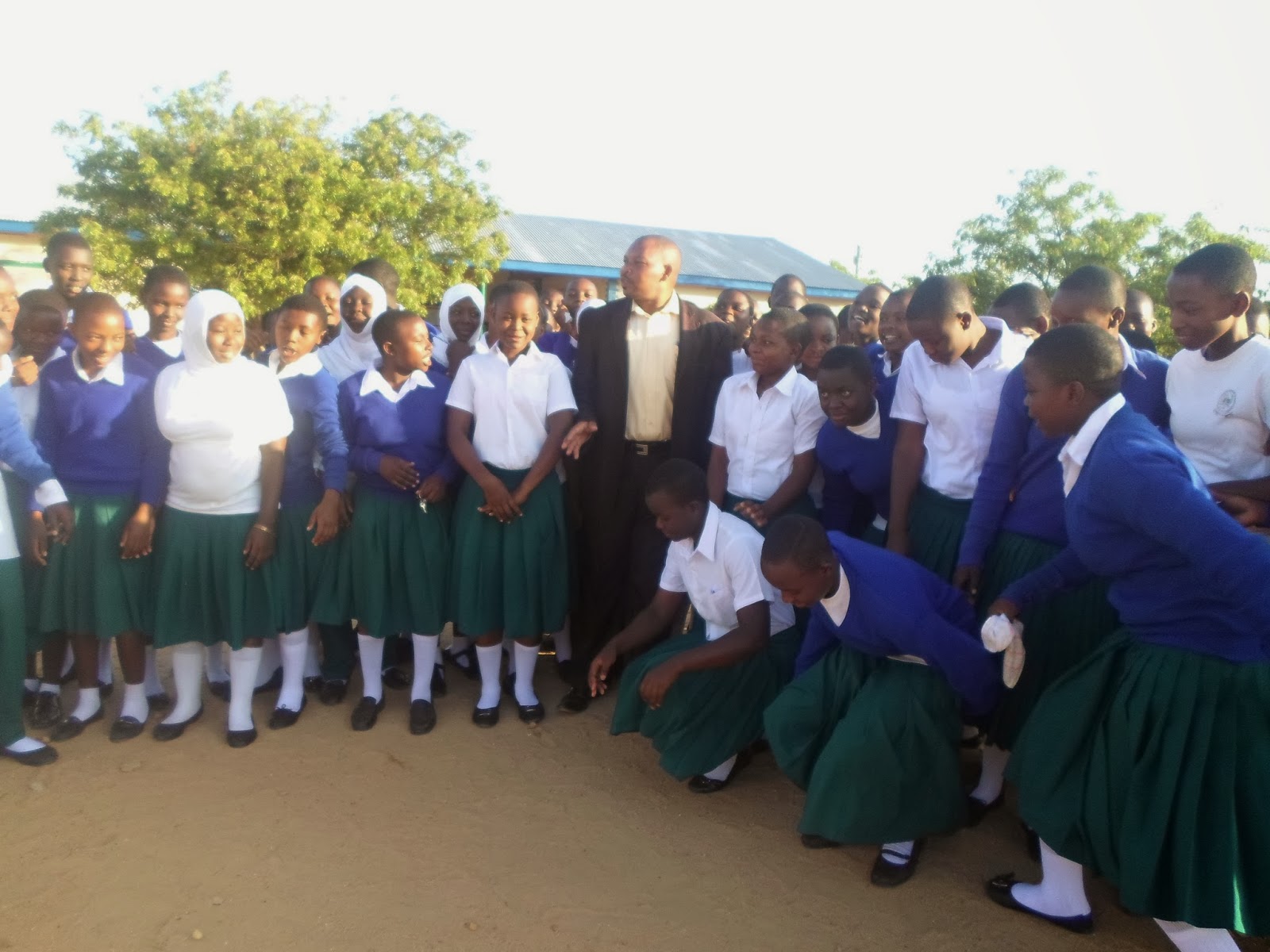 Nyerere High School Migoli : MKUU WA SHULE AKIZUNGUMZA NA WANAFUNZI WA ...