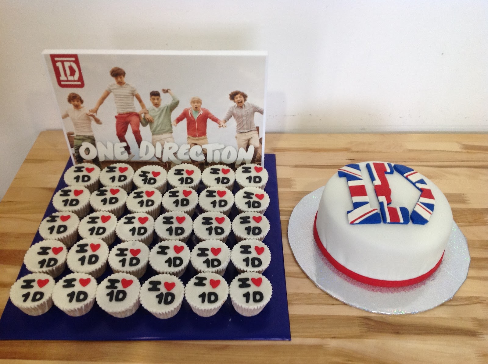 One Direction cakepins.com