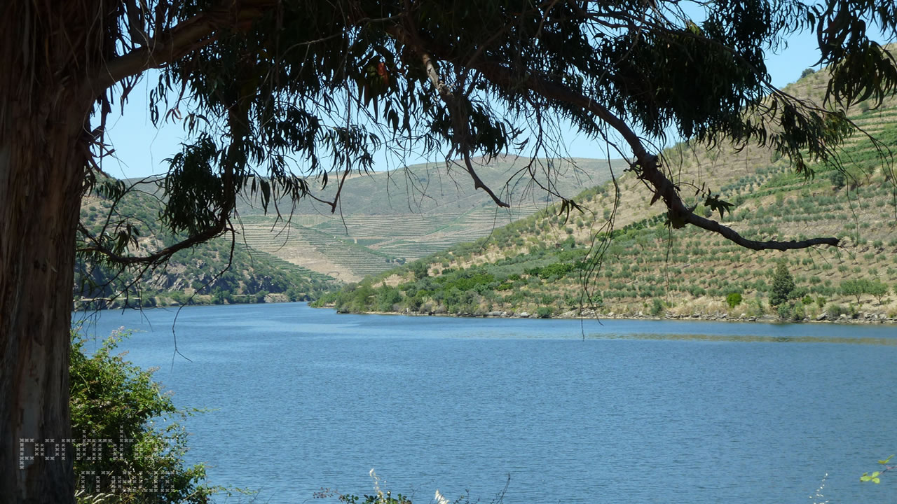 pontinhos meus: Vila Nova de Foz Côa - Portugal