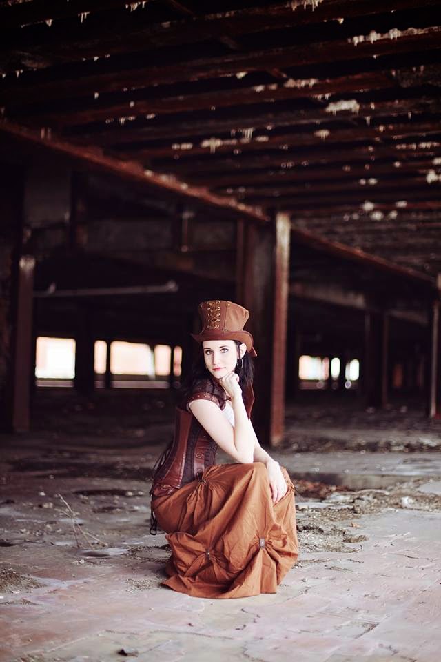 Calvin's Canadian Cave of Coolness: Sunday Steampunk Girls