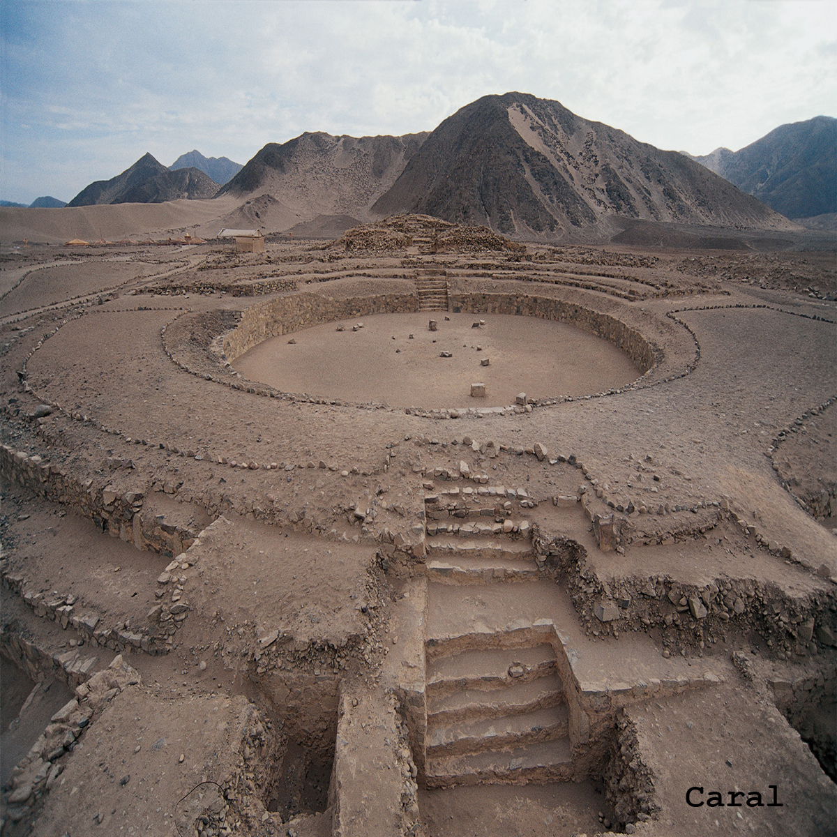 POR LAS RUTAS DEL SOL: Caral