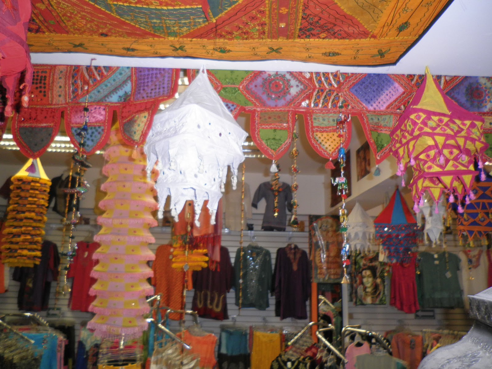 Ropa De La India: ROPA Y ARTESANIA DE LA INDIA,BAZAR INDIA, BUTIQUE DE ...