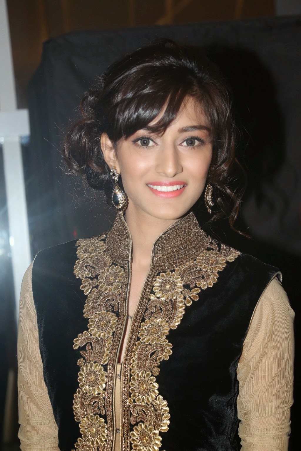 Erika Fernandez Latest PhotoShoot Hd - IMAGES