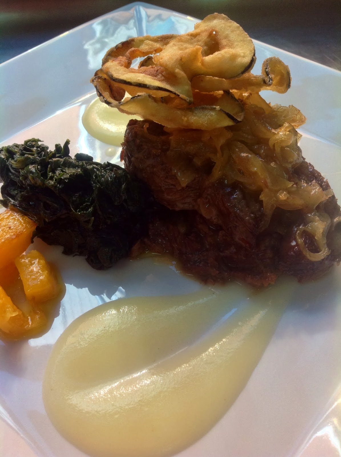 Morcillo guisado y encebollado. Francis Egea 2013.