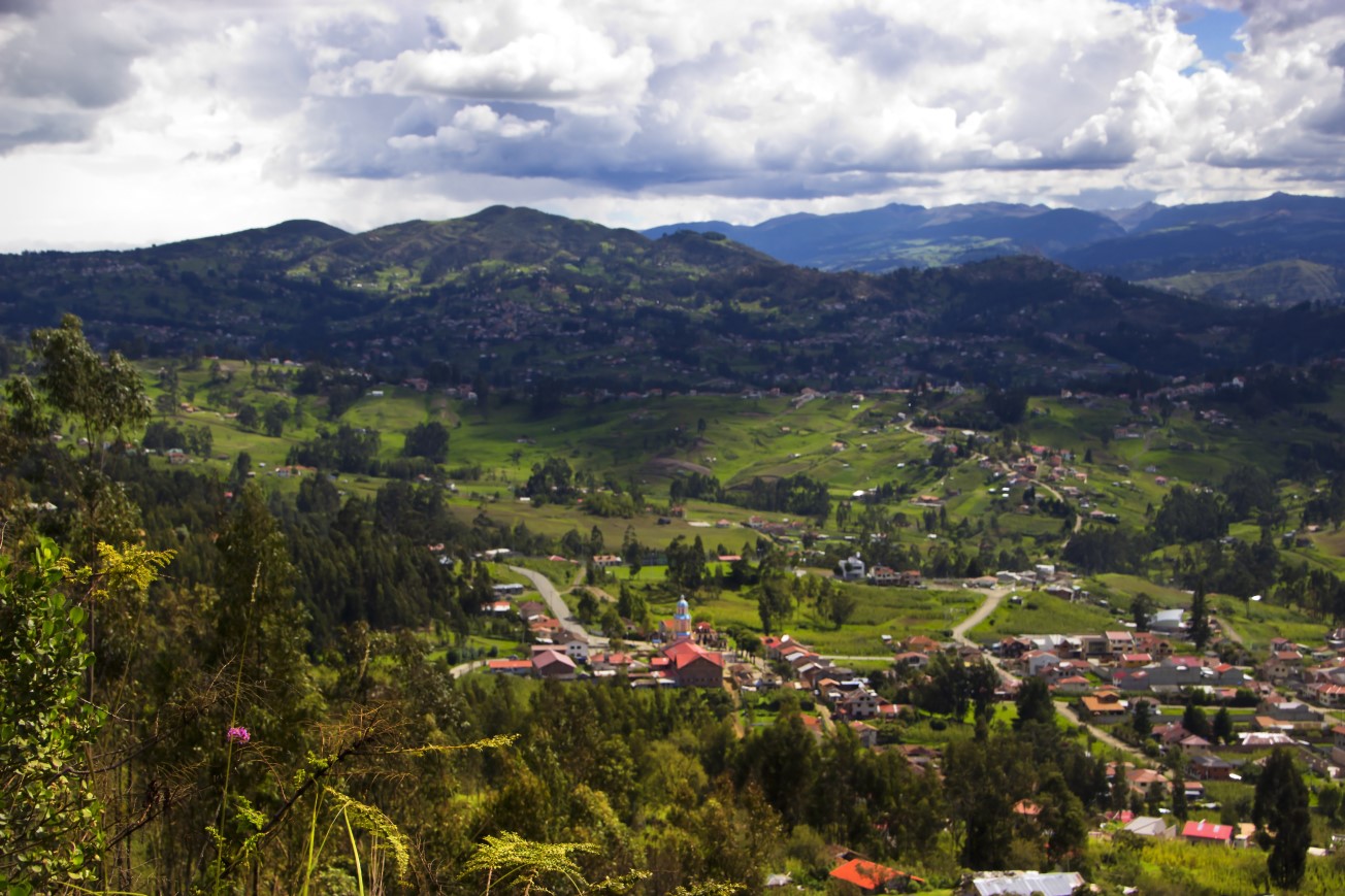 Souvenir Photo Studio, by Al Bourassa: Friday April 15, 2016 Paccha