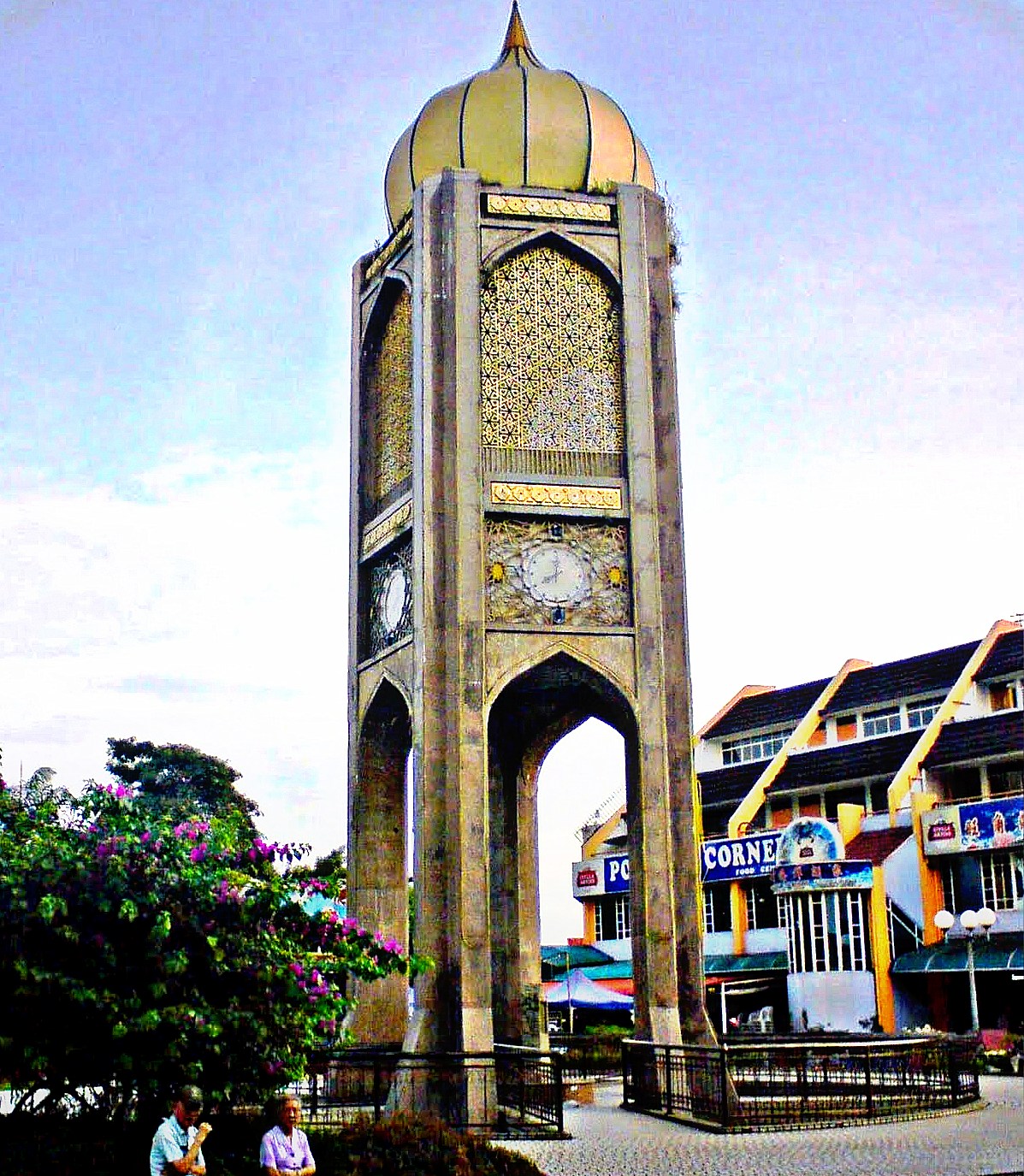 Post 2 - Menara Jam di Malaysia... - Relaks Minda