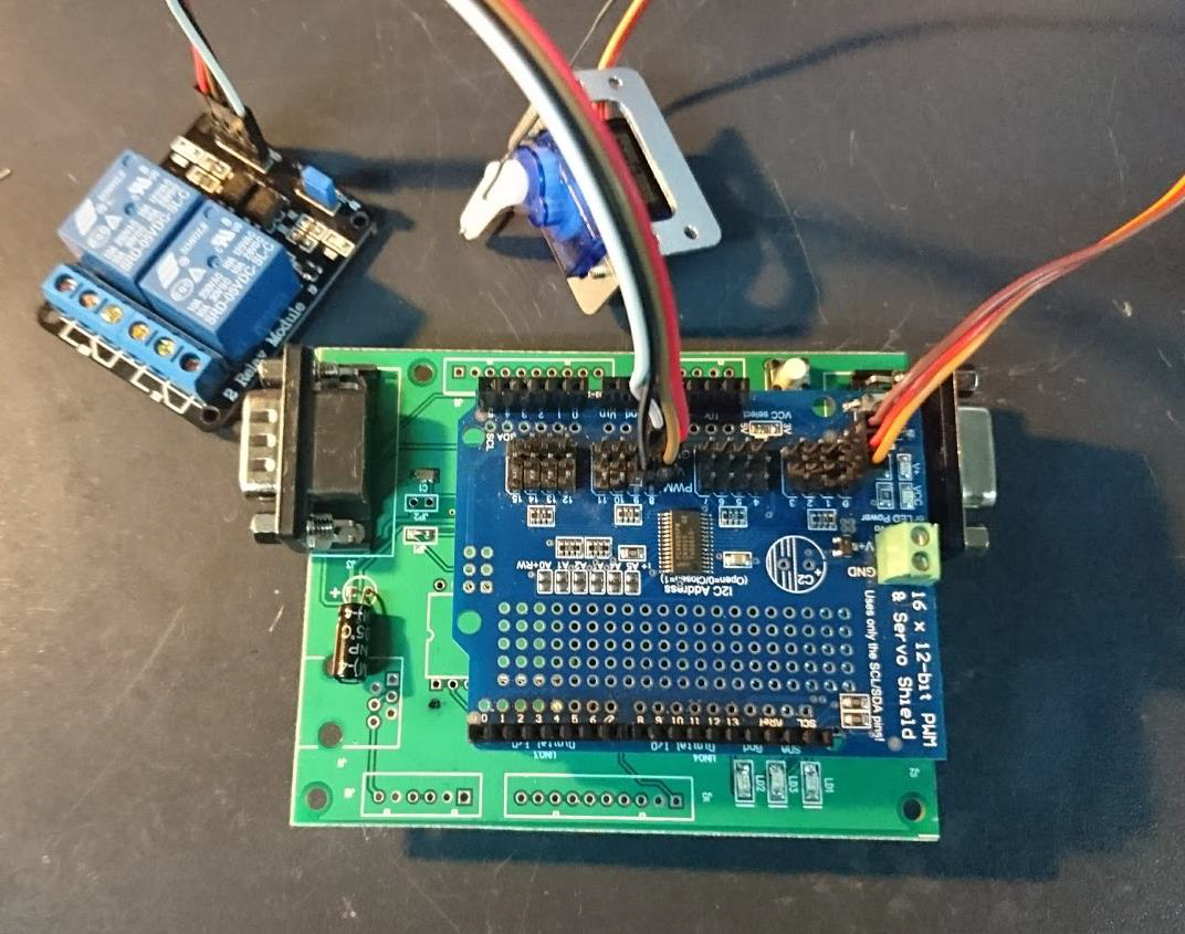 Club N Caldes: Arduino based 8 servo modules with frog polarization Loconet