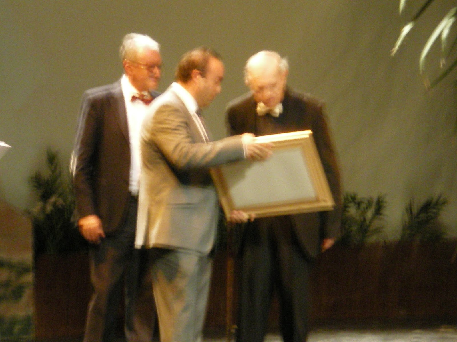 DESNUDOS EN VENEZIA: "HOMENAJE AL MAESTRO ROGELIO GIL-SERNA"