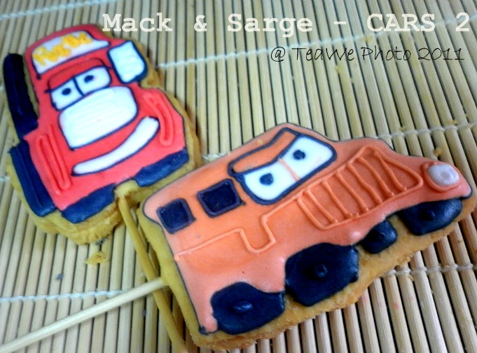 Welcome to Teawe's blog: Cookies -CARS 2 Mack and Sarge