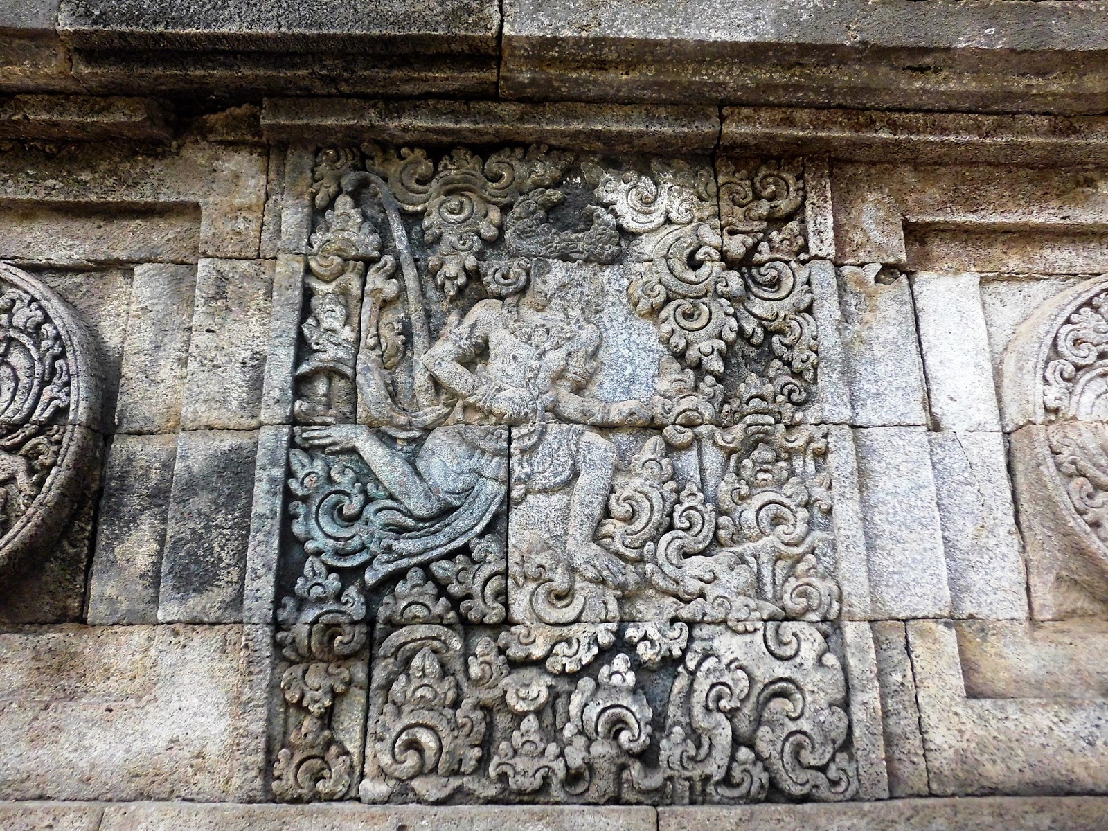 Relief di candi Penataran Blitar - kisah SEJARAH klasik