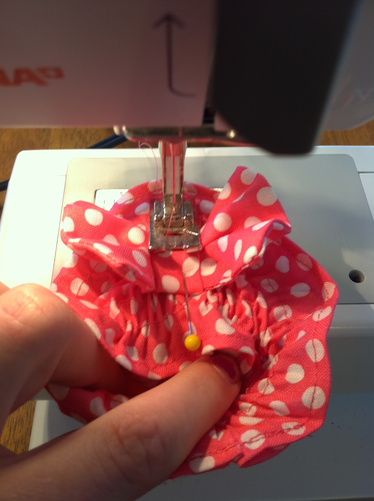 Fancy Meeting Ewe: How to make shirred/smocked cuff bracelets, Tutorial