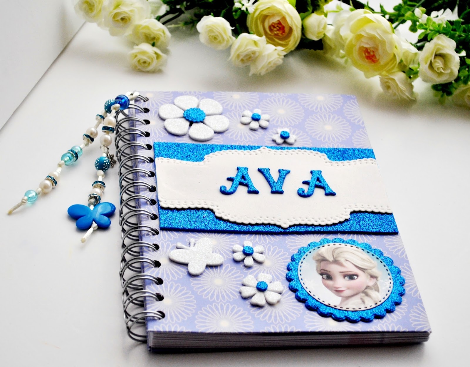 Creative Crafters: New Frozen Notebook