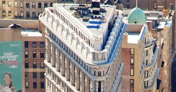 THE WORLD GEOGRAPHY: 15 Super Thin Buildings