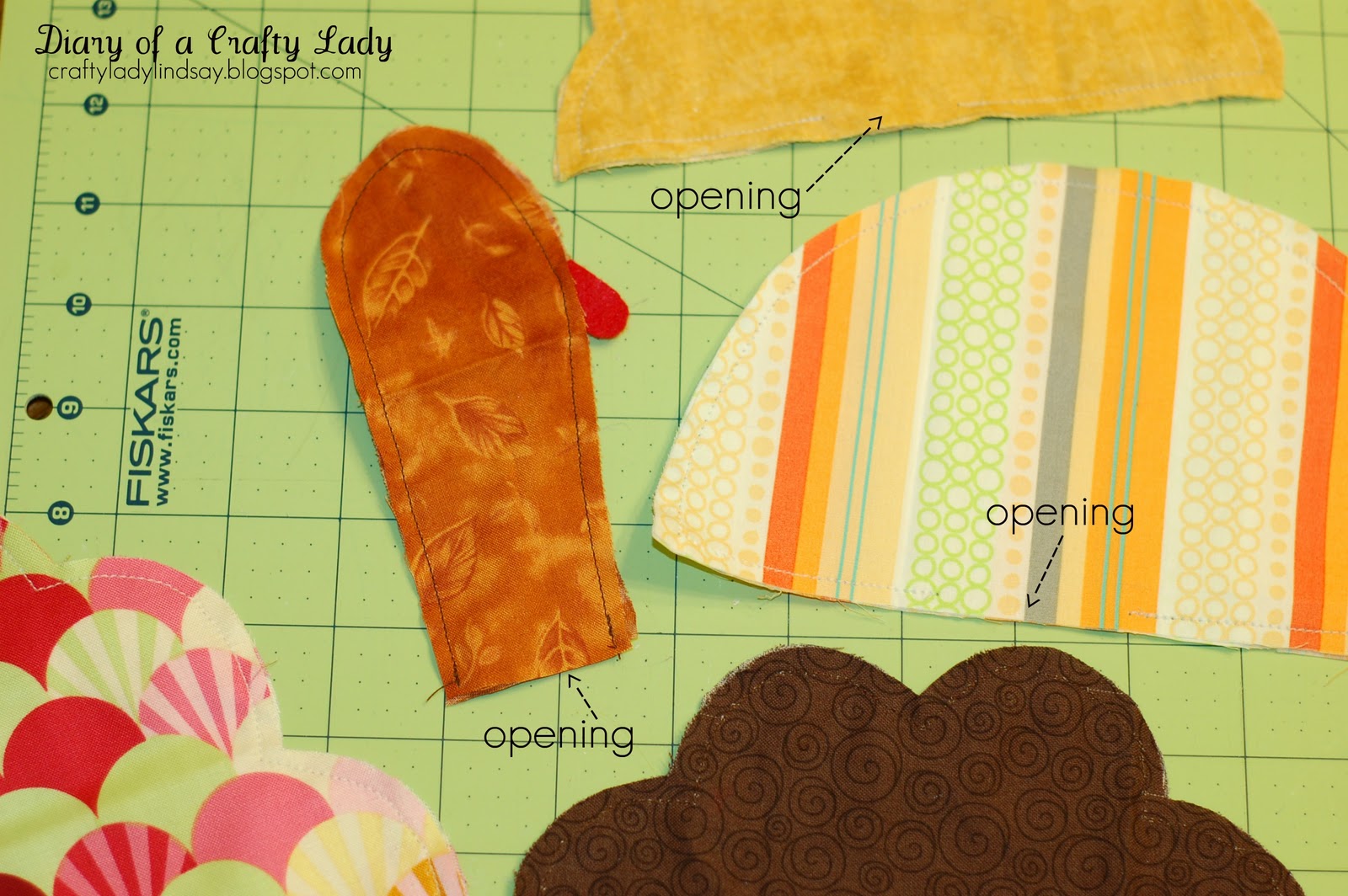 Diary of a Crafty Lady: Scrappy Fabric Turkey {Tutorial}