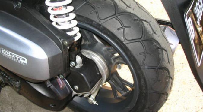 Pengaruh Penggunaan Ban Lebar Pada Motor Matik - SEPEDA MOTOR