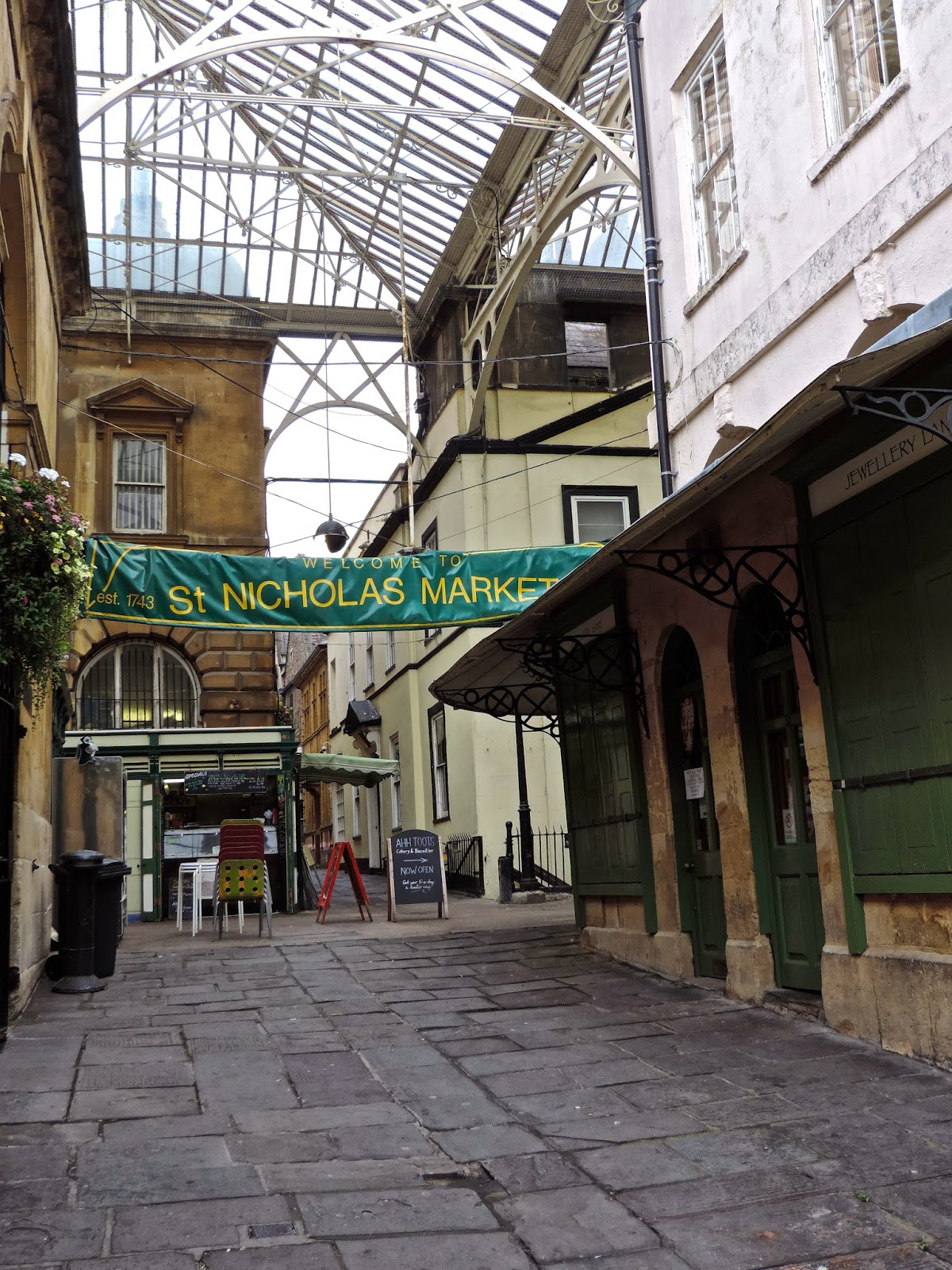 Of Golden Roses: St. Nicholas' Market | Bristol, England