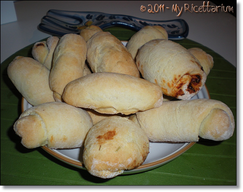 My Ricettarium: Cannoncini di pane (tipo gioppini)