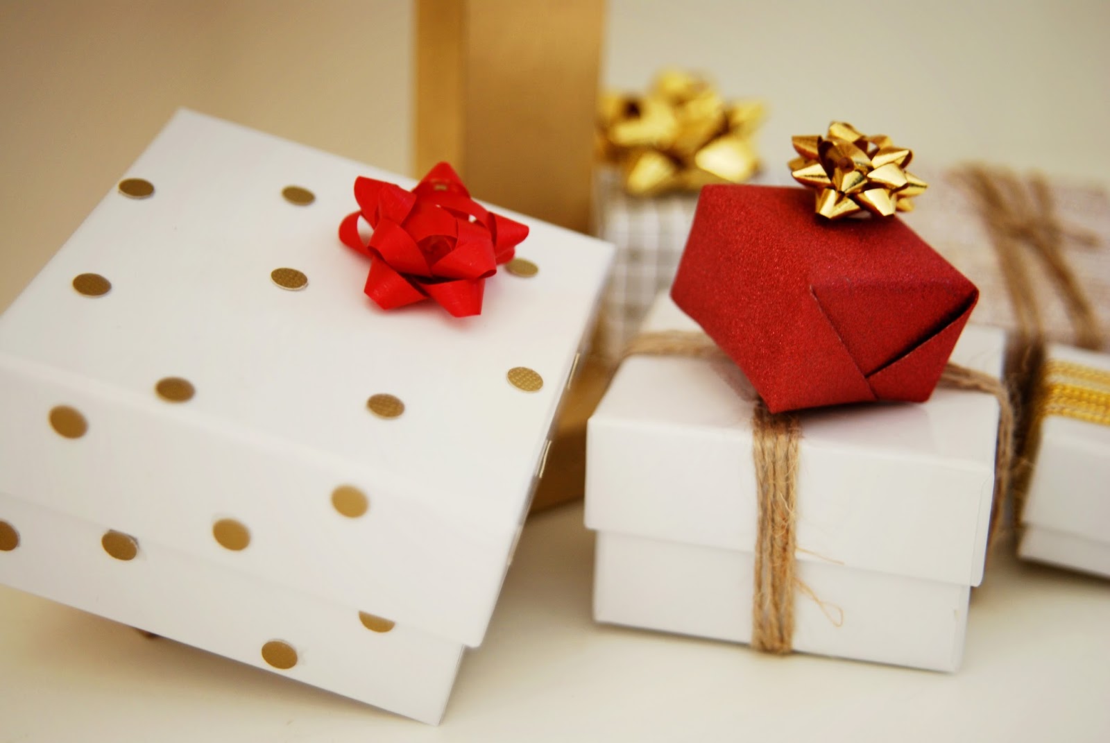 Jeri Vann: My Creative Mind: DCWV - Metallic Gold Tree - Cork Advent ...