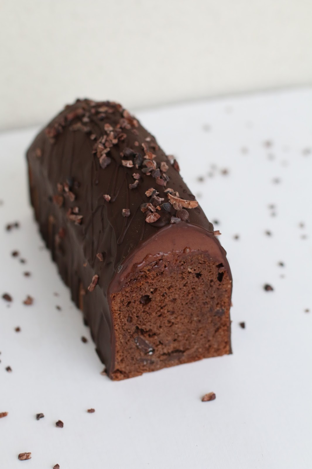 Cake chocolat noir et praliné croustillant | A manger et à voir