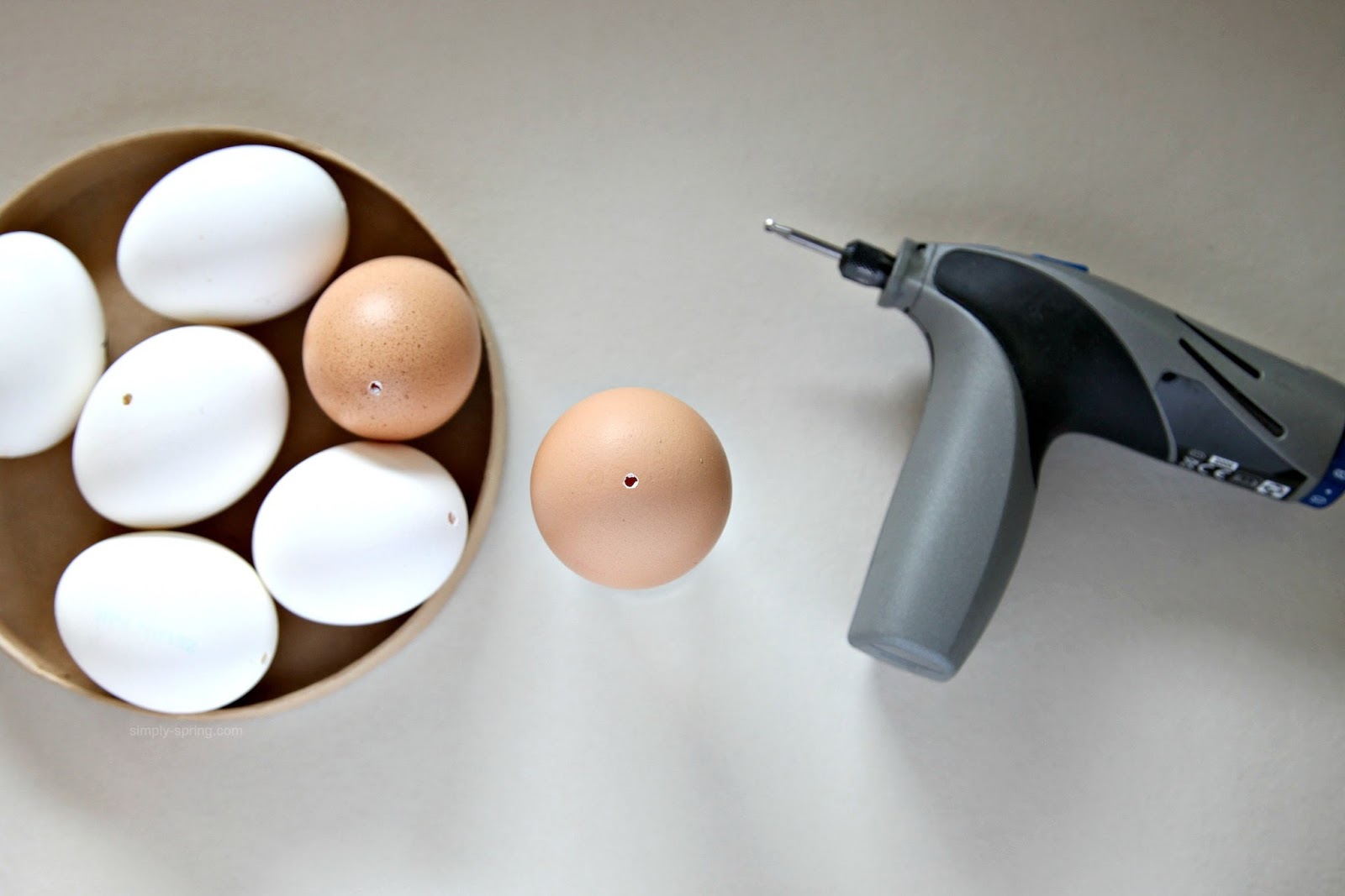 HOW TO: Easter egg lettering. | SIMPLY SPRING