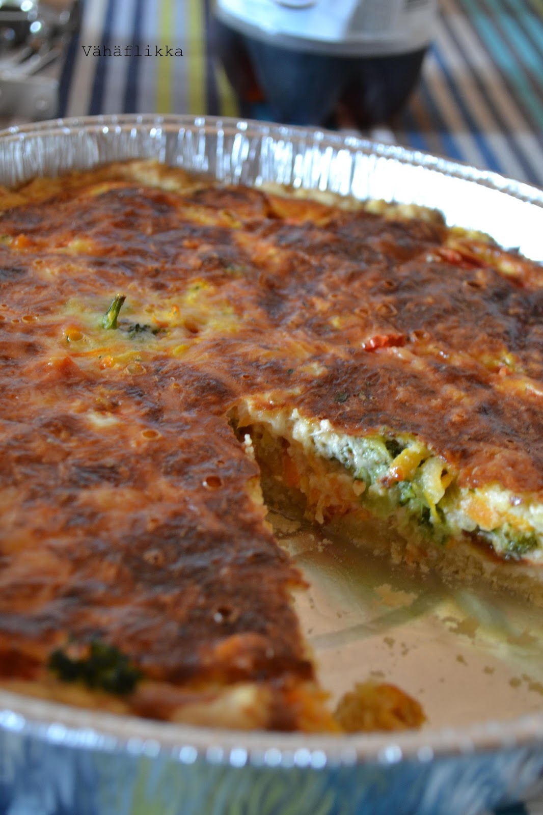 Vähäflikka: Kasvispiirakka