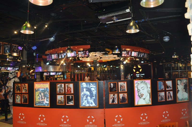 Dining: Movie Stars Cafe - Rochelle Rivera