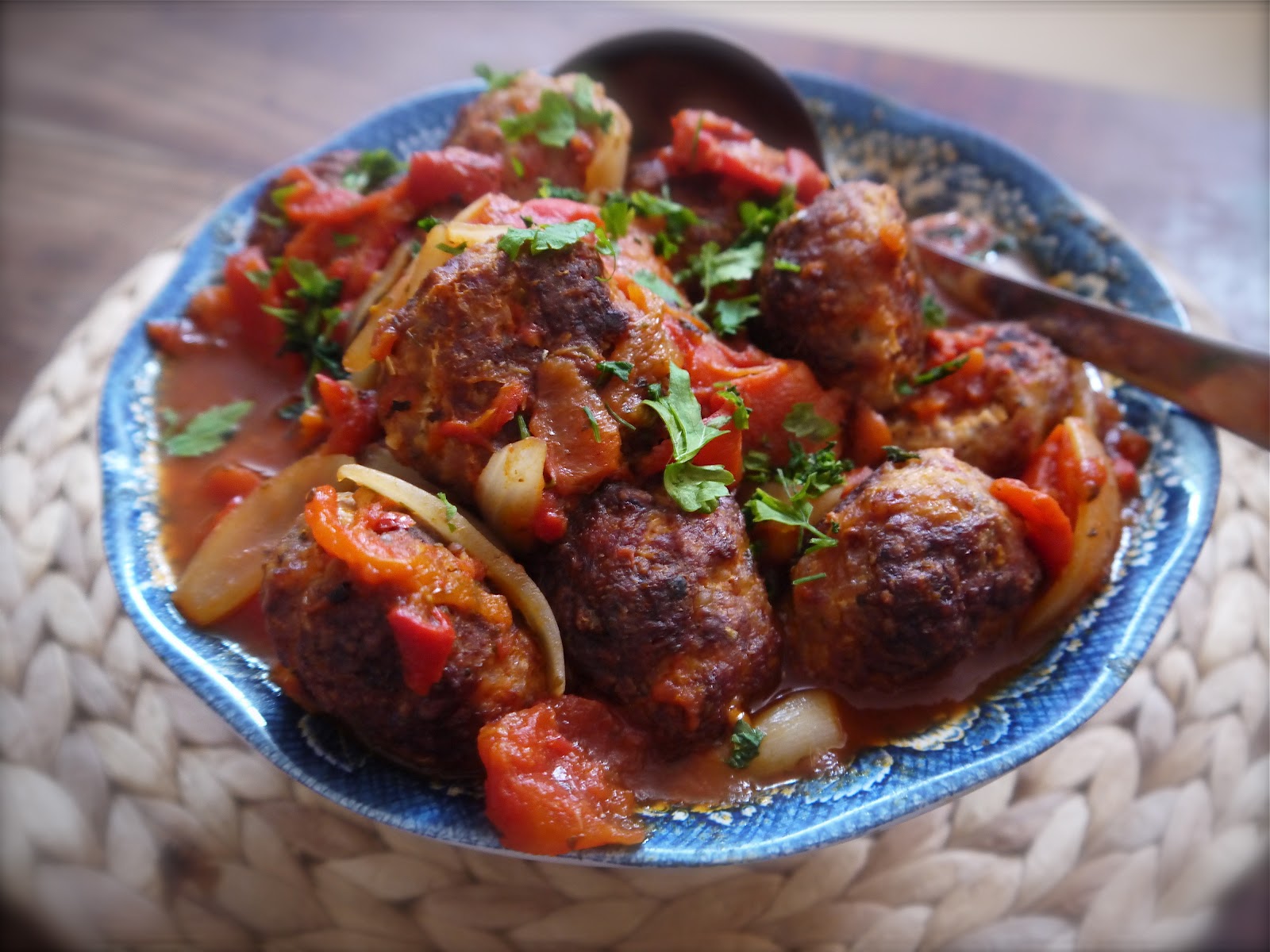 SunshineDays: Red Pepper Smokey Meatballs