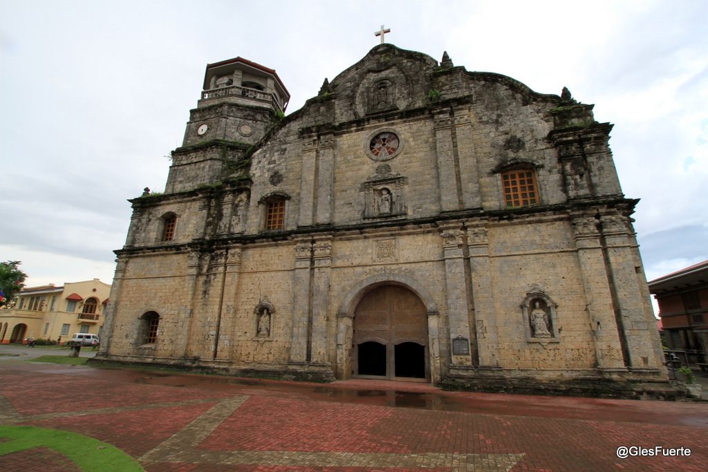 Explore.Dream.Discover: Explore Sta. Monica Church and its Bells