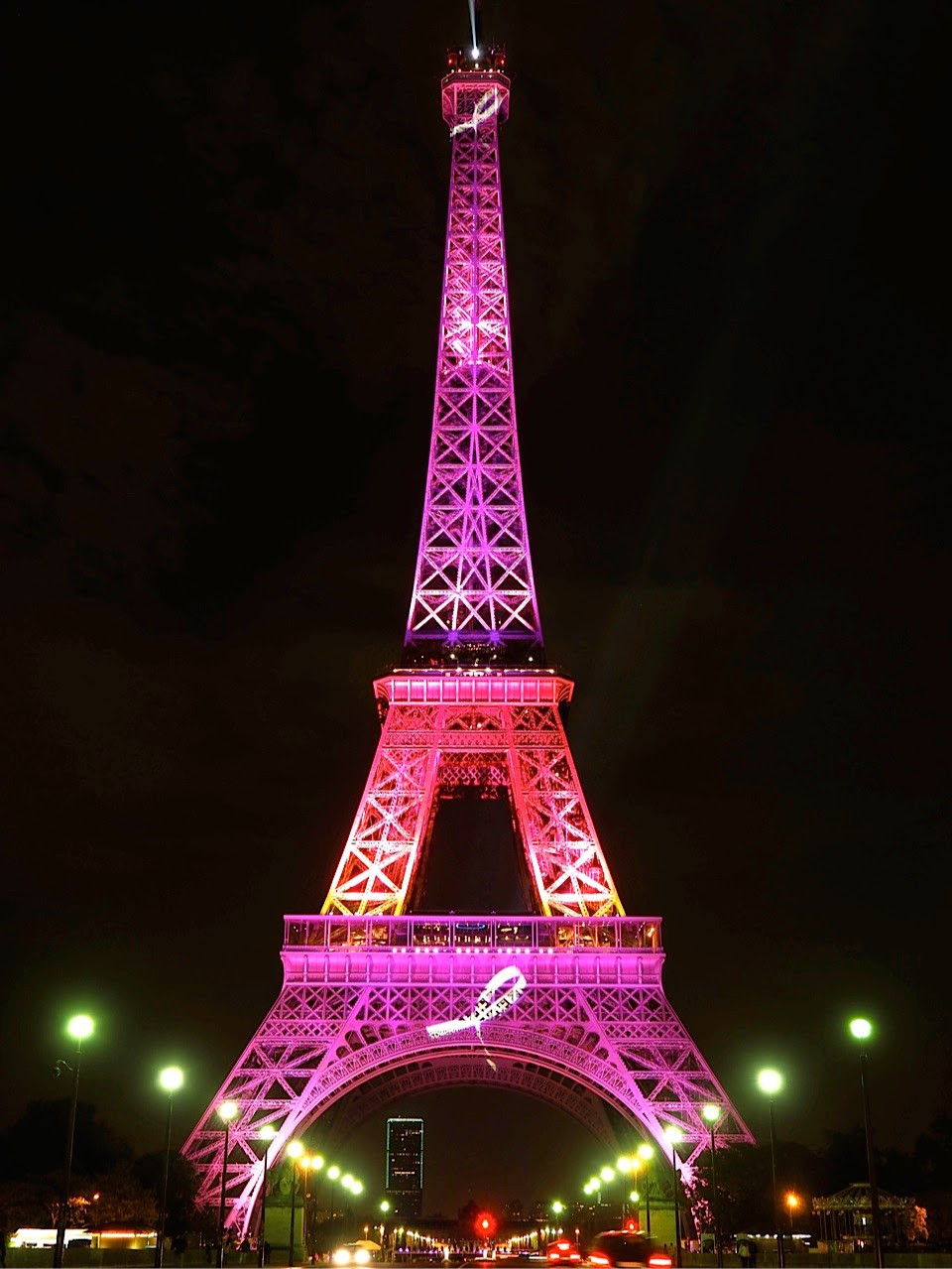 EU VIAJEI CONCEITO: Outubro Rosa - em Paris!