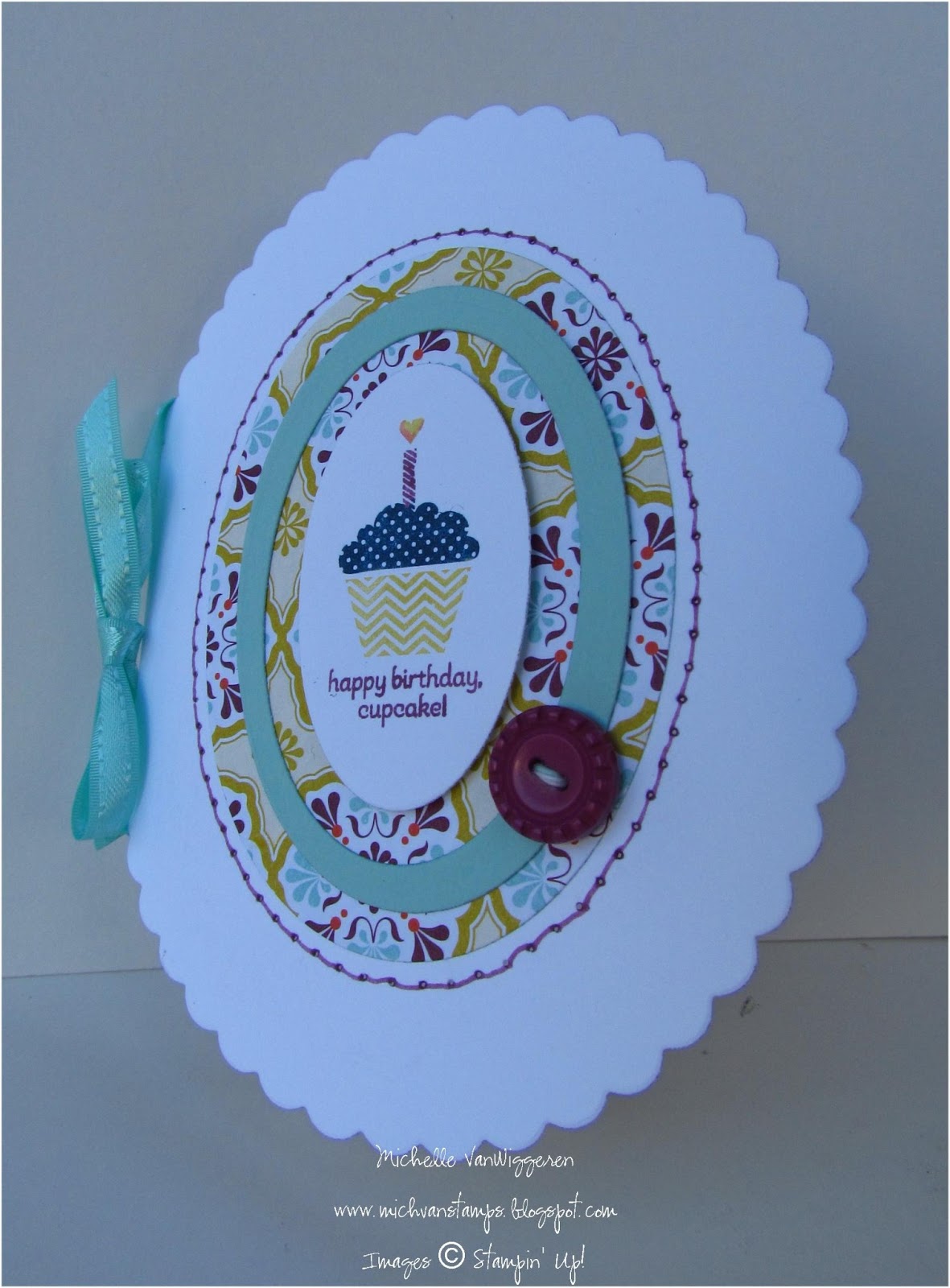 Michelle's Great Paper Chase: Scalloped Oval Shaped Cards