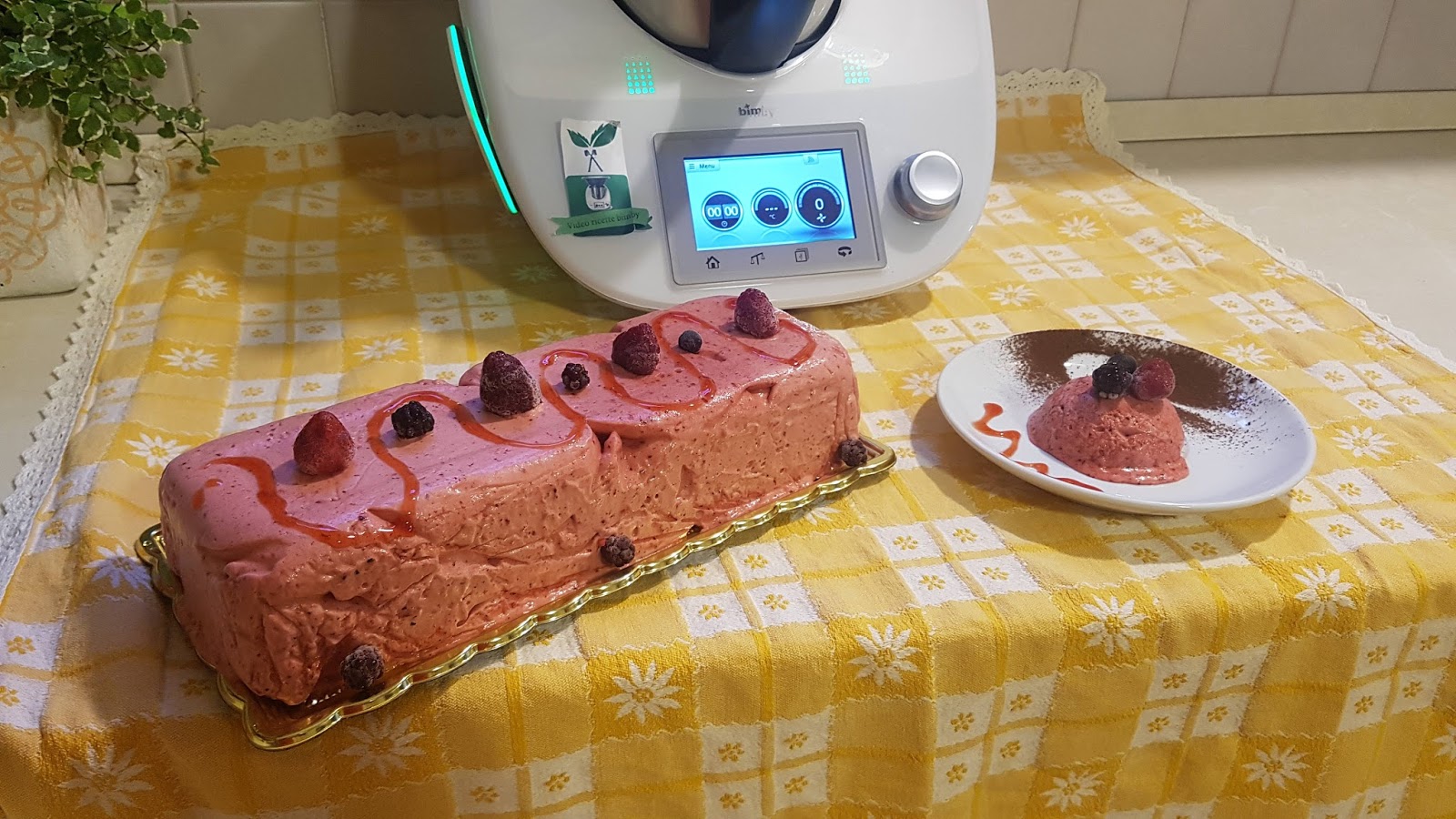 Spumone gelato ai frutti di bosco bimby per TM5 e TM31 - Video Ricette ...