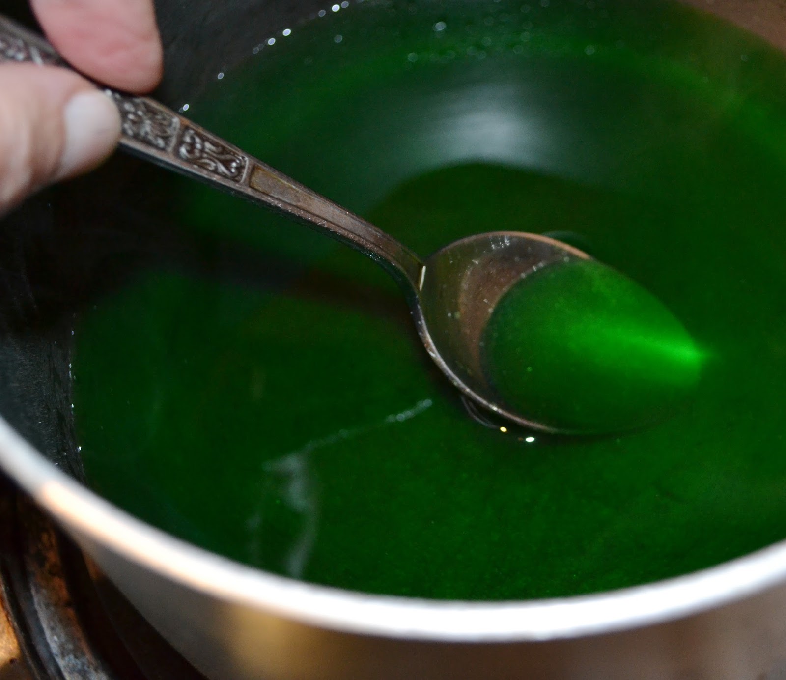 Let's Make Stone Soup: Bug Pie a summer time any time favorite