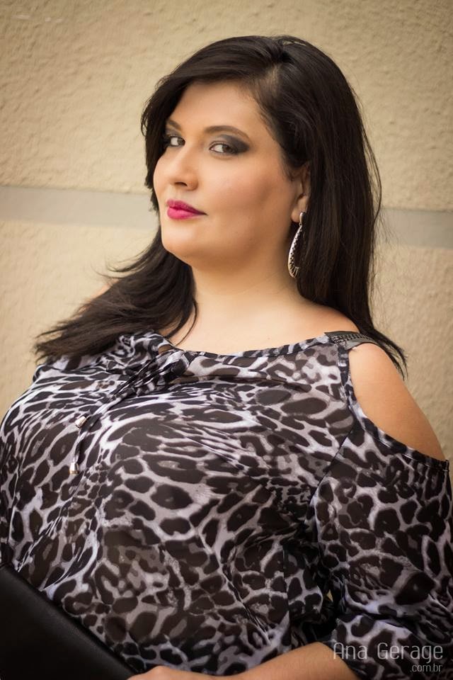 Tati Silvestrini - Plus Size: Aii cansei de ser Loira!