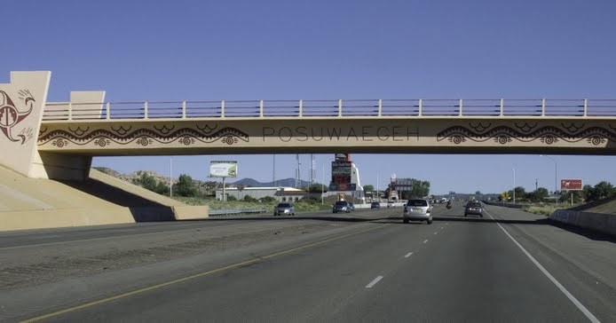 Bridge of the Week: Painted Bridges - Posuwaegeh Overcrossing